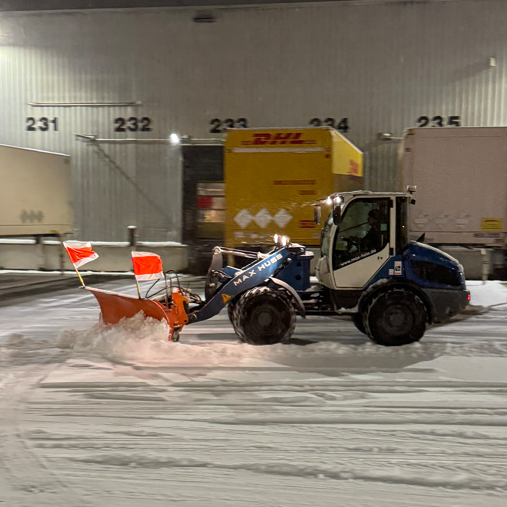 Winterdienst - MAX HUSS